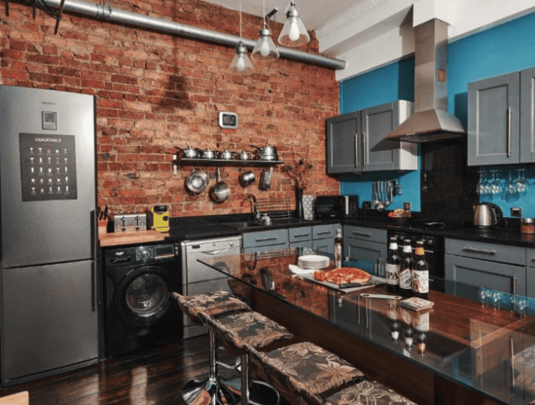 Best Hen Party Houses in Manchester 2024 | Plan The Hen