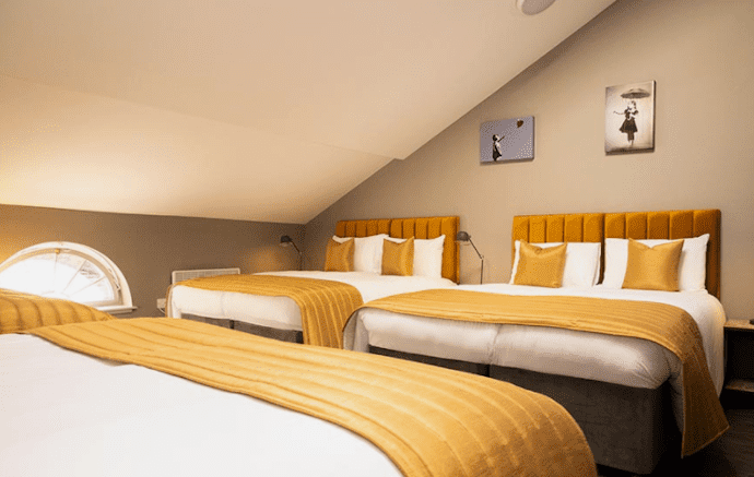 Best Hen Party Houses in Liverpool | Plan The Hen