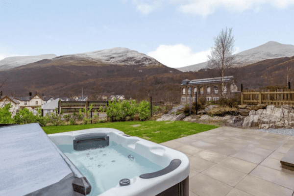 Best Hen Party Houses in Scotland | Plan The Hen